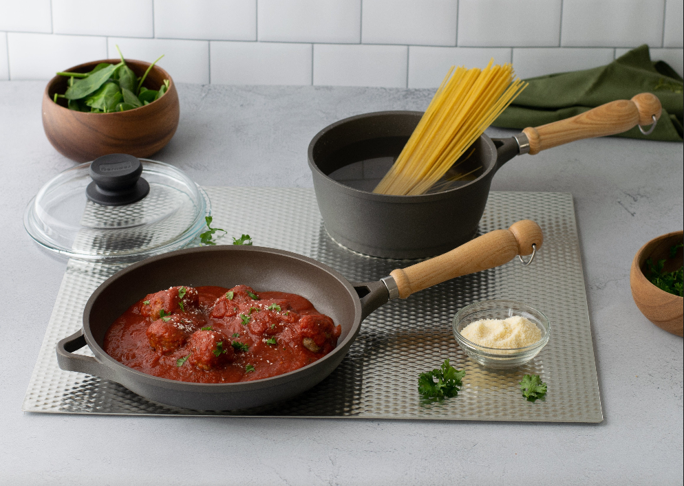 Insulated Countertop Protector Mats / Metal Trivets - Silver – Kooi ...